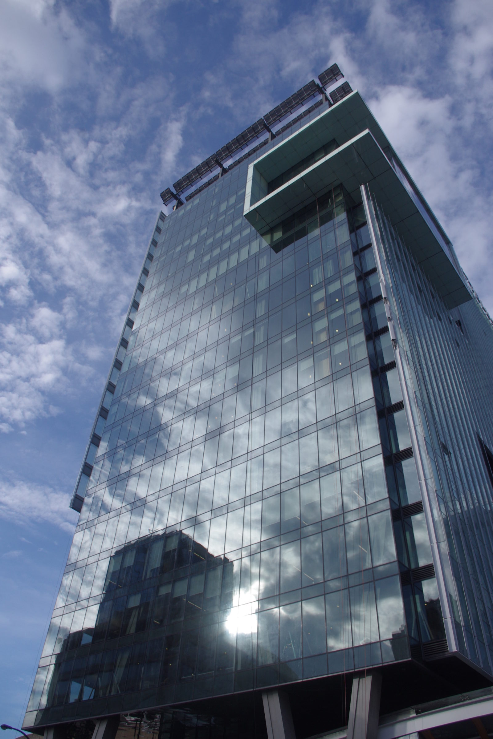 Conventional vs. Sustainable Design - Kryton